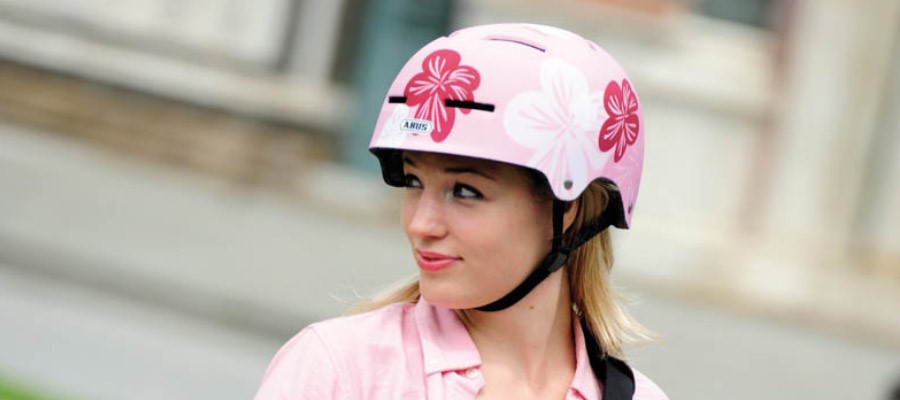 Helmet style and fitting guide | Wheelies